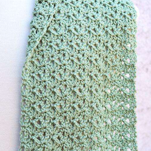 Ravelry: Easy Shell Scarf pattern by Kim Guzman