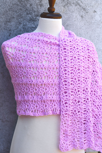 Ravelry: Tulip Fields Rectangle Shawl pattern by Kim Guzman