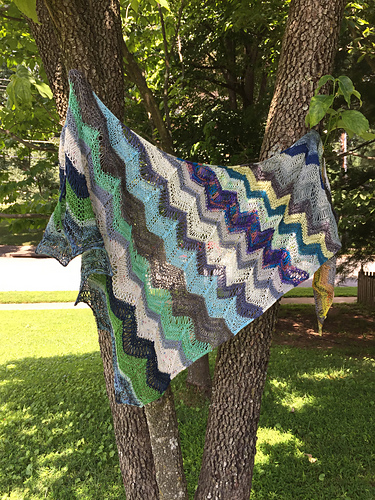 Ravelry: Magmatic Boom pattern by Laura Nelkin
