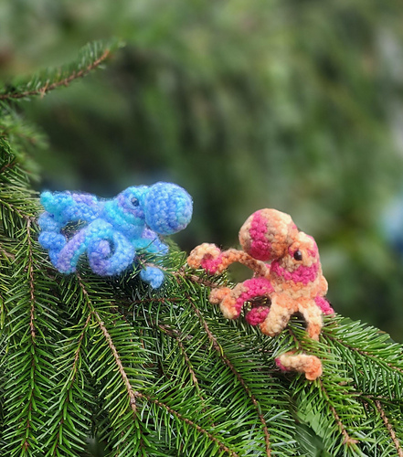 Ravelry: Grumpy Mini Octopus pattern by Whitney Kirby