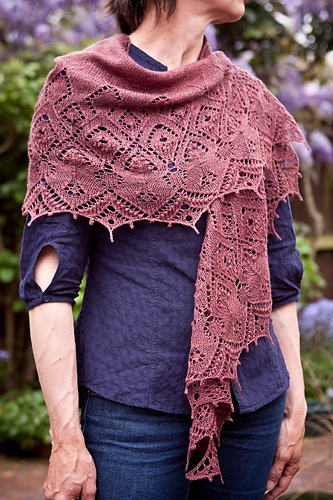 Ravelry: Sentinel pattern by Mary-Anne Mace