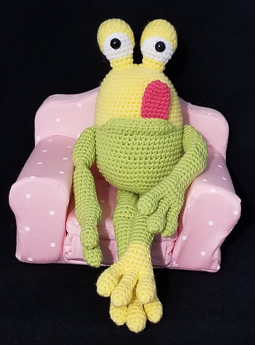 Ravelry: Walter the Frog pattern by Kelli's Kreations