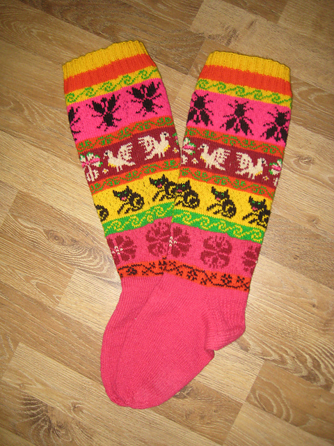 Ravelry: kkerli's Knee highs - Muhu mustritega põlvikud