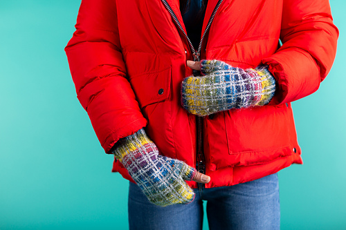 Ravelry: Gradient Mesh Gauntlets pattern by Claudia Fiocchetti
