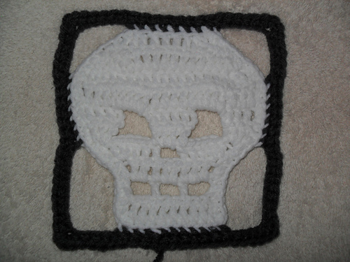 Ravelry: Skull Square 6x6 pattern by Kimberly Stidger
