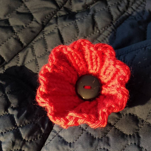 Ravelry: Remembrance Poppy pattern by The Knit Guru