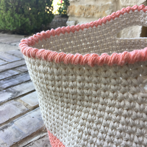 Ravelry: Float Tote pattern by Knitty Natty