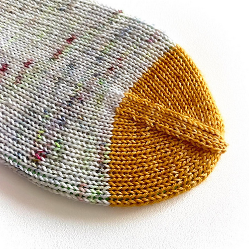 Ravelry: Easy Peasy Colorwork Socks pattern by Doris Lindner