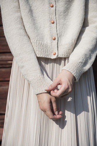 Ravelry: Rosa - cardigan pattern by Wenche Roald