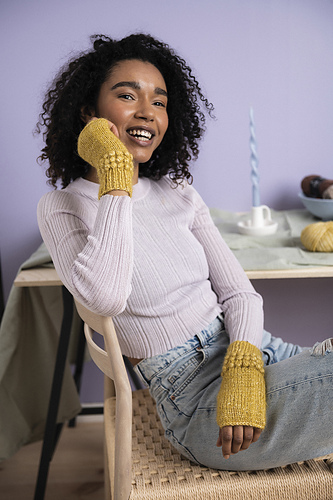 Ravelry: Adria - halfmittens pattern by Maria Bergman