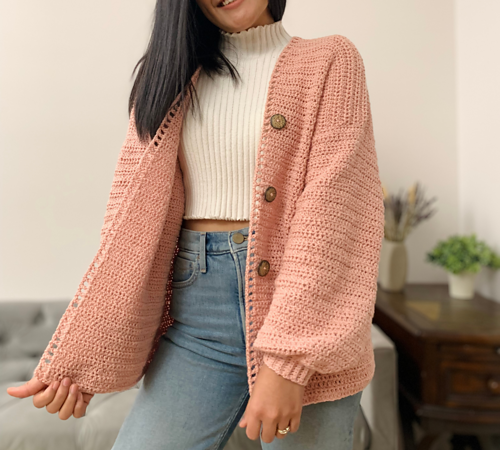 Ravelry: Button up cardigan pattern by Wannipa Yunker