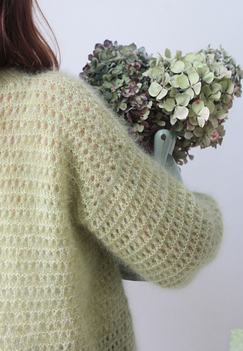 Ravelry: Sorbetto pattern by Knitting For Breakfast
