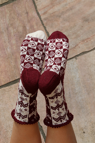 Ravelry: Socks Hella pattern by Astrid Tueting