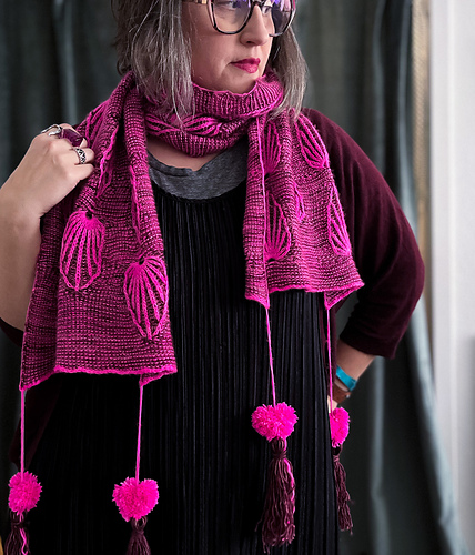 Ravelry: Heart is a Spade pattern by Lesley Anne Robinson