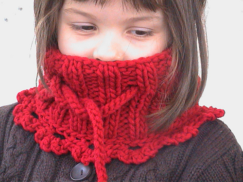 Ravelry: TULIPE NECKBAND pattern by Knitisfun - Catherine Roujansky