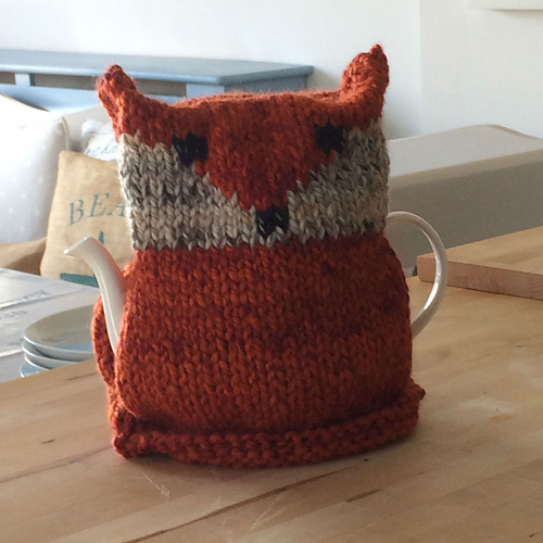 Ravelry: Fox Tea Cosy pattern by Julie Richards