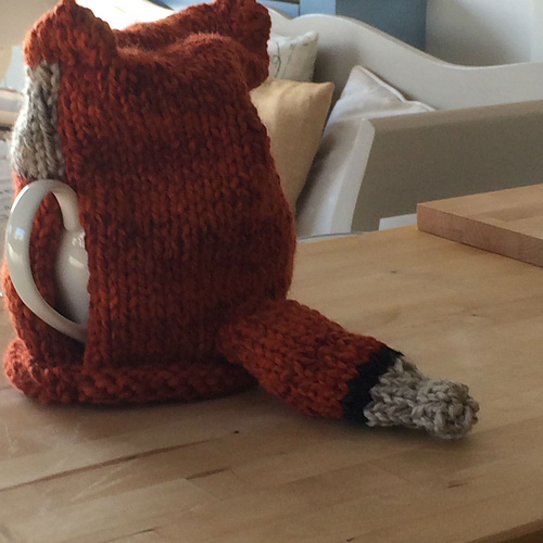 Ravelry: Fox Tea Cosy pattern by Julie Richards