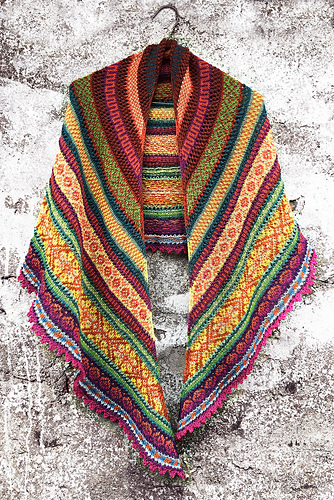 Ravelry: Renaissance Crescent pattern by Kieran Foley