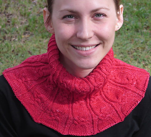 Ravelry: Love Knot Neck Cuddler pattern by Caroline Kerr