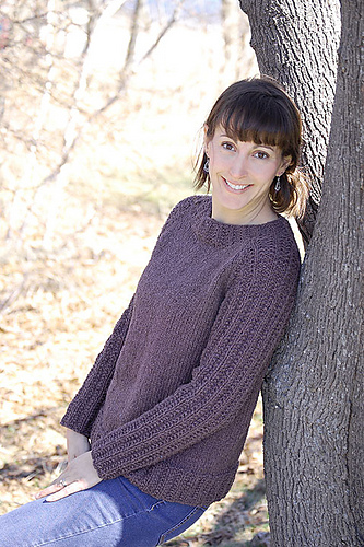 Ravelry: Mockingbird Pullover pattern by Hélène Rush