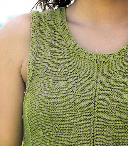 Ravelry: Pyramid Tank pattern by Hélène Rush