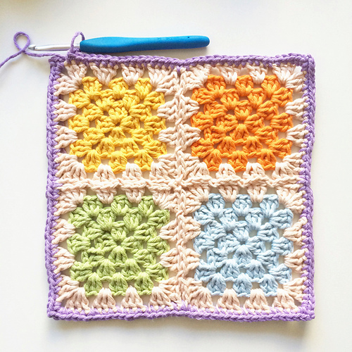 Ravelry: Simple Granny Square Potholder pattern by Aki M