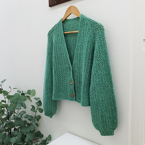 Ravelry: Olive Cardigan pattern by Knit_row