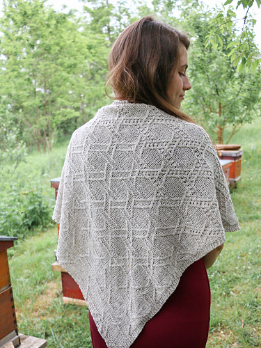 Ravelry: Waggle Dance pattern by Anne Hanson
