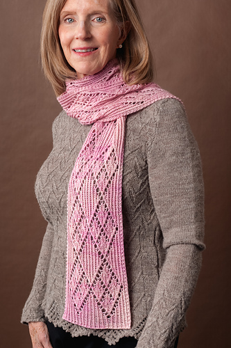 Ravelry: I Kiss and Tell pattern by Anne Hanson