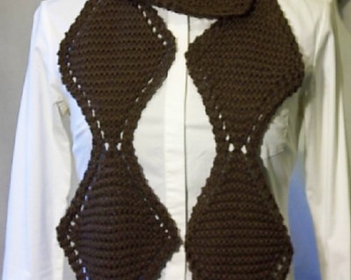 Ravelry: Diamond Dish Scarf pattern by Knitted Gems