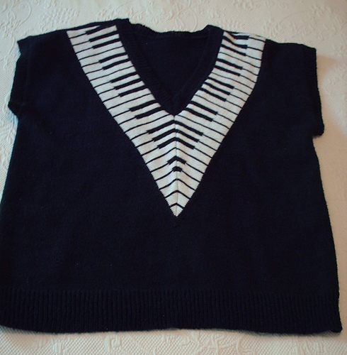 Ravelry: V Panel Sweaters pattern by Patty Kubitzki