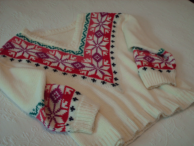 Ravelry: V Panel Sweaters pattern by Patty Kubitzki