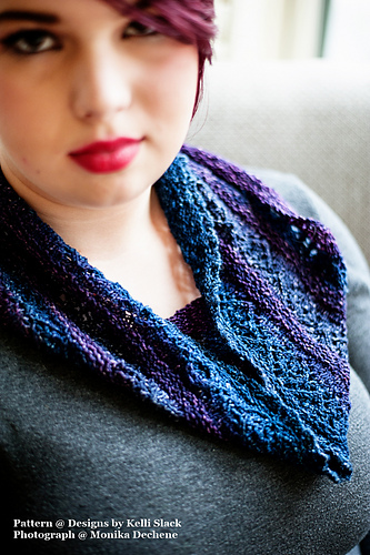 Ravelry: Three Sisters Cowl pattern by Kelli Slack