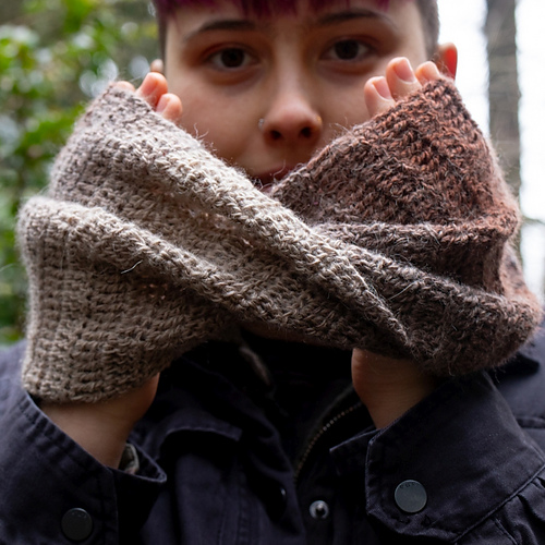 Ravelry: Diagonal Tracks Moebius Crochet pattern by Pat Groves