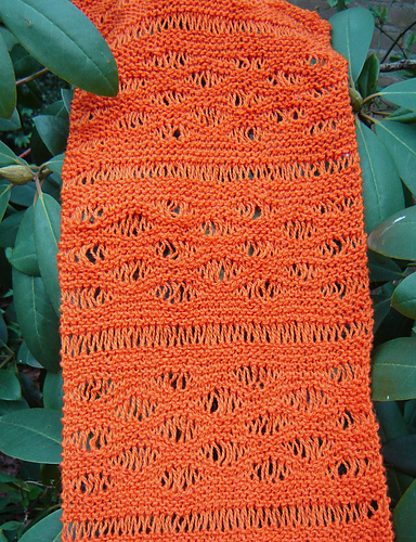 Ravelry: Royal Waves Scarf pattern by Ima Zee