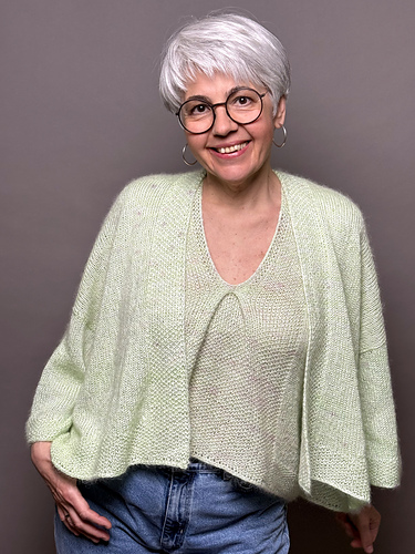 Ravelry: Kimono Top pattern by Dani Bauer