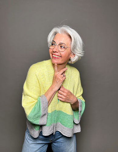 Ravelry: Kimono-Cardigan pattern by Dani Bauer