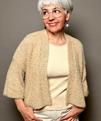 Ravelry: Kimono-Cardigan pattern by Dani Bauer