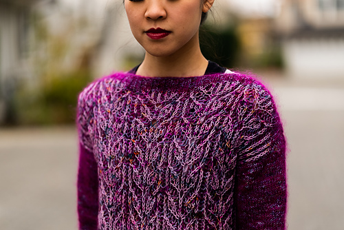Ravelry: Broadleaf pattern by Wool & Pine