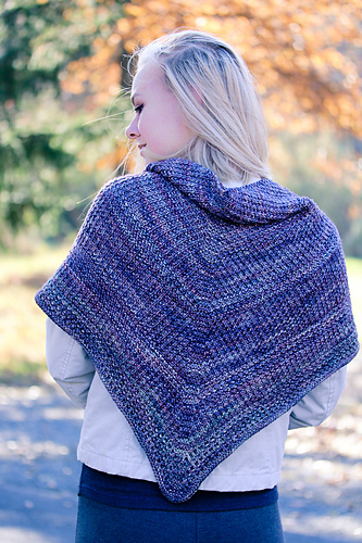 Ravelry: Courser Shawl pattern by Jennifer Dassau