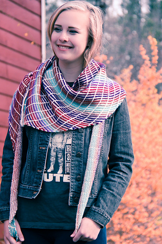 Ravelry: Crossfire pattern by Jennifer Dassau