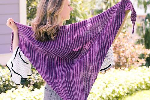 Ravelry: Velvetine Lines pattern by Jennifer Dassau