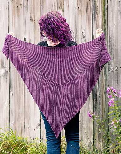 Ravelry: Velvetine Lines pattern by Jennifer Dassau