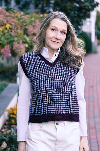 Ravelry: Kaffi Vest pattern by Jennifer Dassau