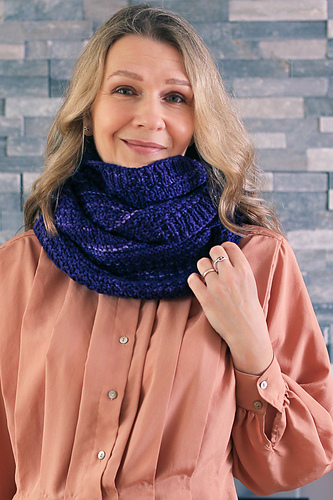 Ravelry: Courser Loop pattern by Jennifer Dassau