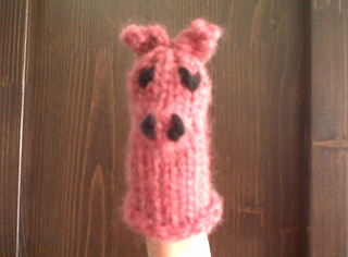 Ravelry: knittingwithwords' Pig finger puppet