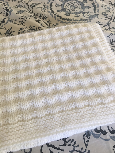 Ravelry: Charlie - Baby Blanket pattern by marianna mel