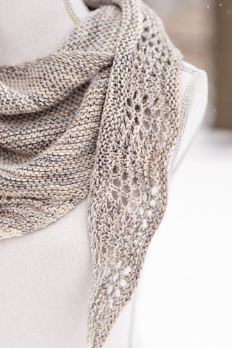 Ravelry: Pretty Little Scarf pattern by Kelene Kinnersly