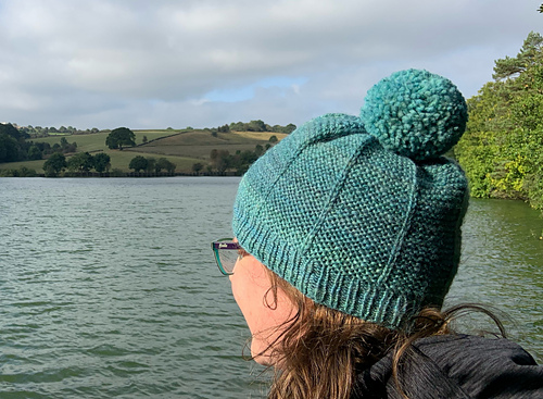 Ravelry: Anrheg Hat pattern by Sarah Rothwell