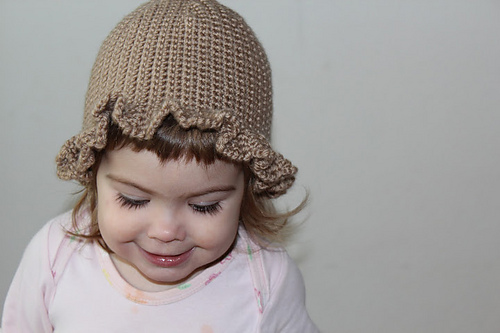 Ravelry: Curly hat pattern by Zsuzsanna Makai